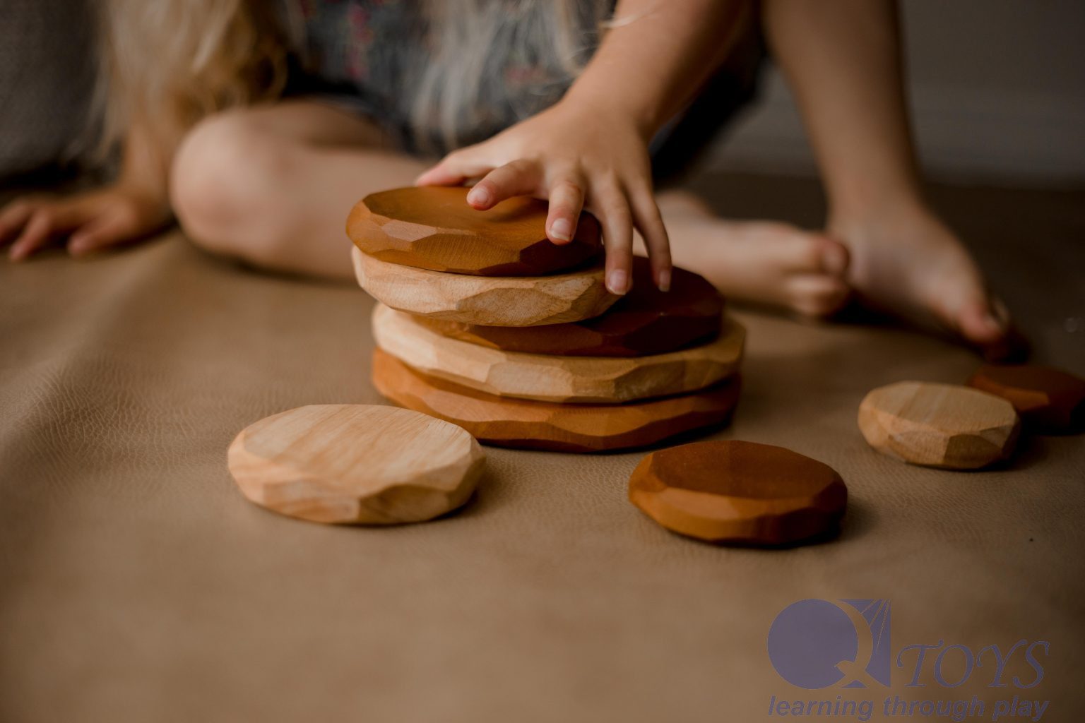 Two Tone Stacking Stones - QToys - Learning through Play