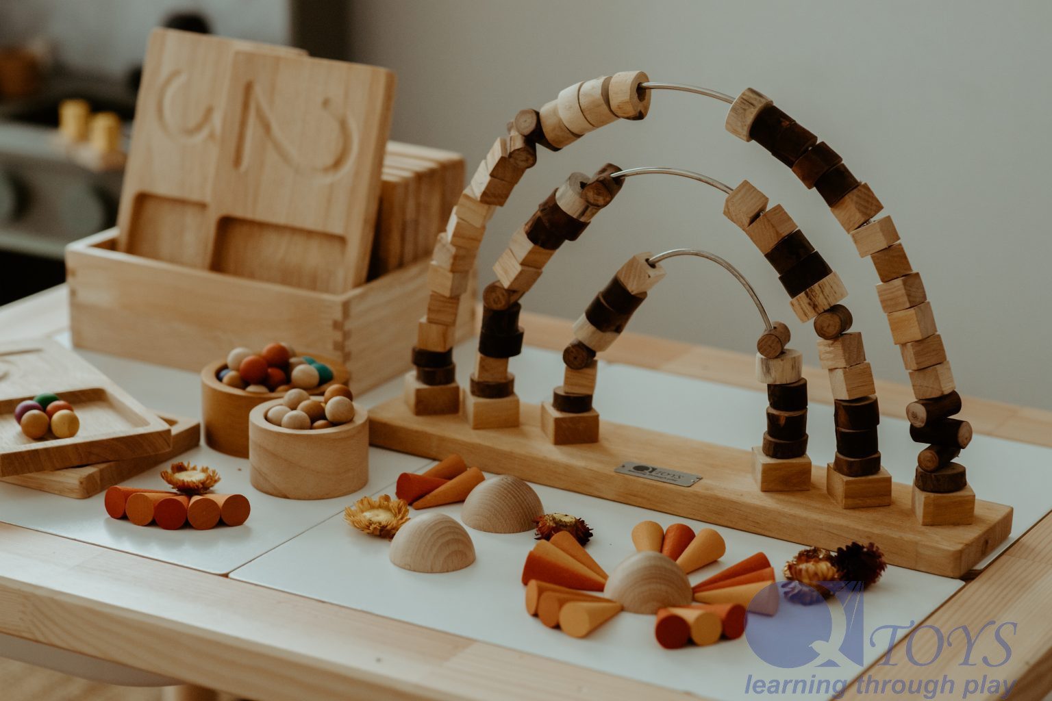 Rainbow Tracing Beads - QToys - Learning through Play