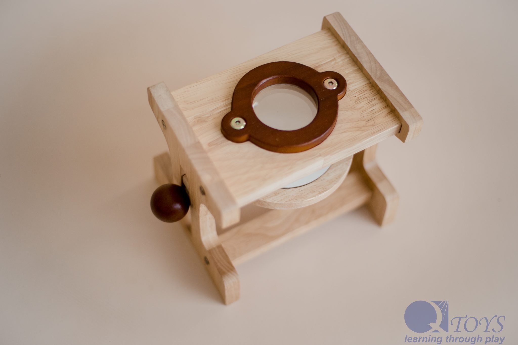 Wooden Microscope - Qtoys - Learning through Play